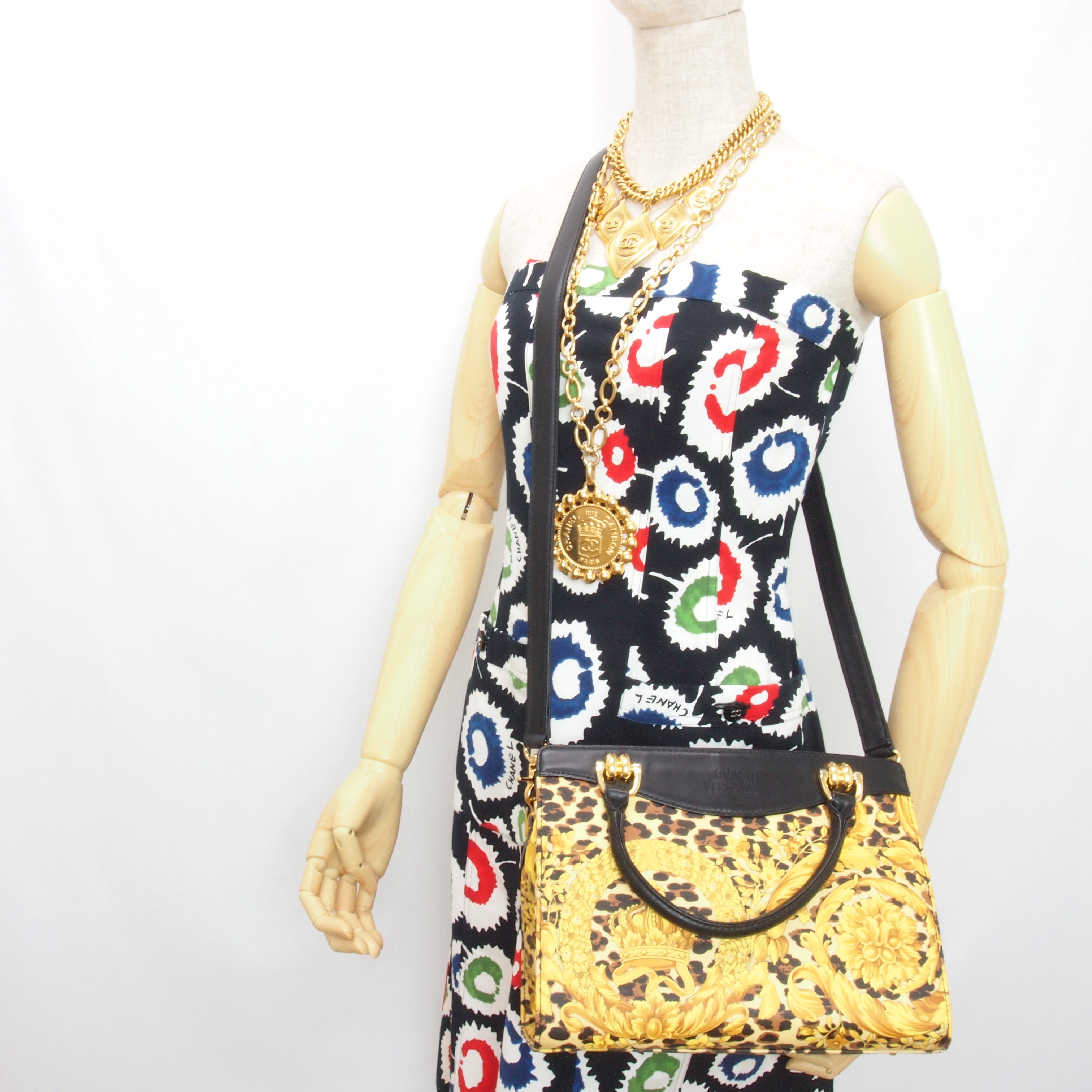 Versace Purse Strapi | semashow.com